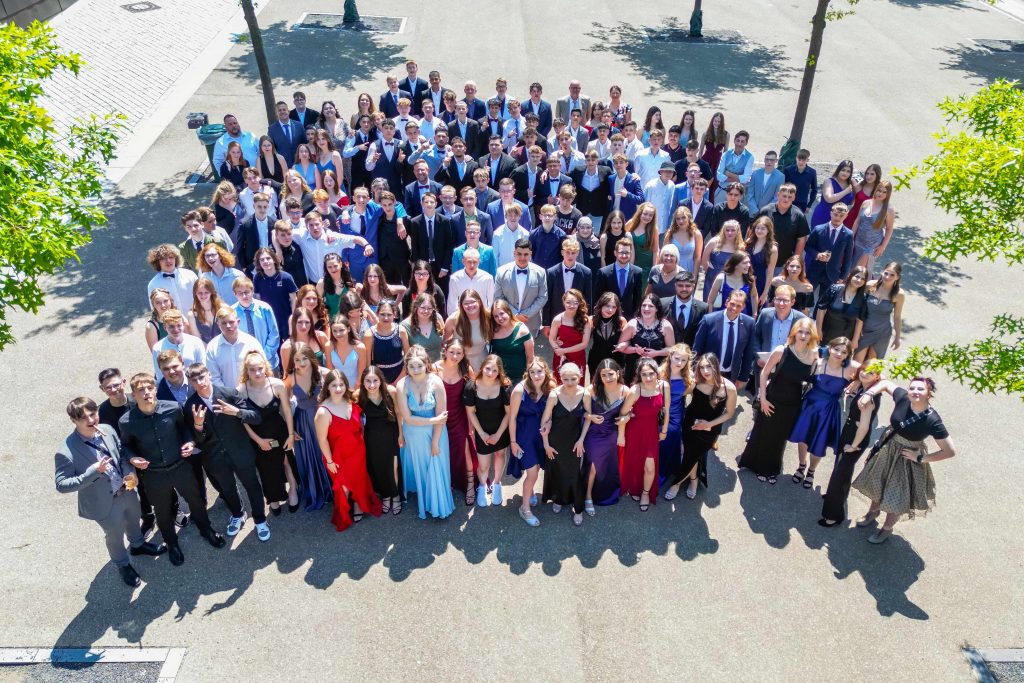 Glückwünsche an unsere Abschlussklassen und Abiturientinnen und ...